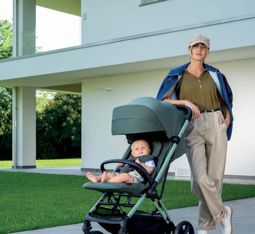 Strollers: compact, practical and space-saving | CAM